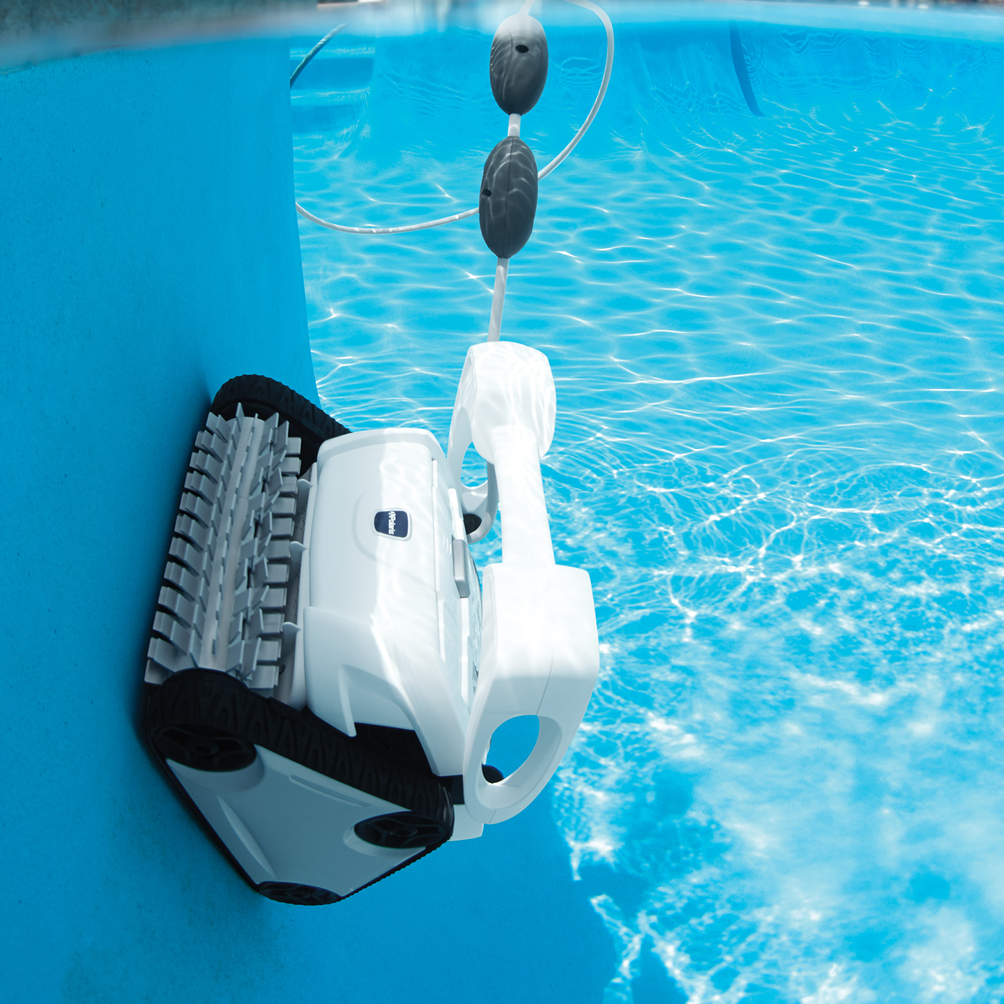 Best Automatic Pool Cleaner: Polaris P825 | Polaris Pool