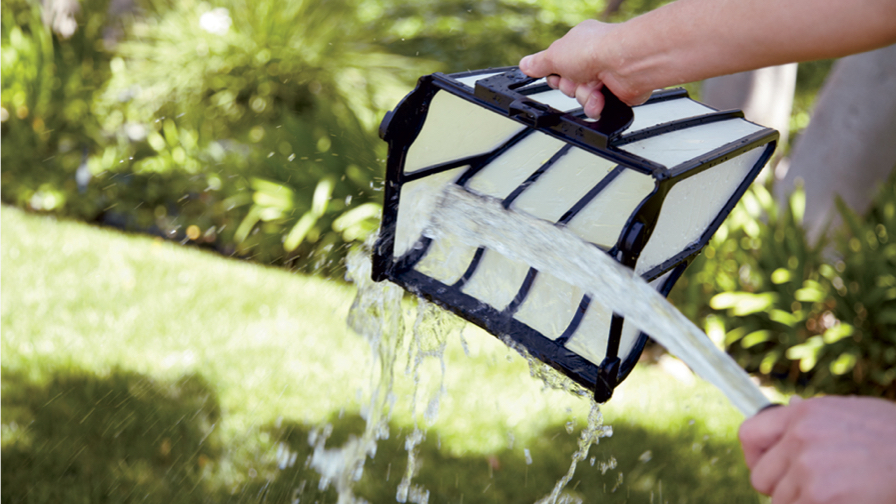 Robotic Pool Cleaner: Polaris ALPHA iQ+ | Polaris Pool